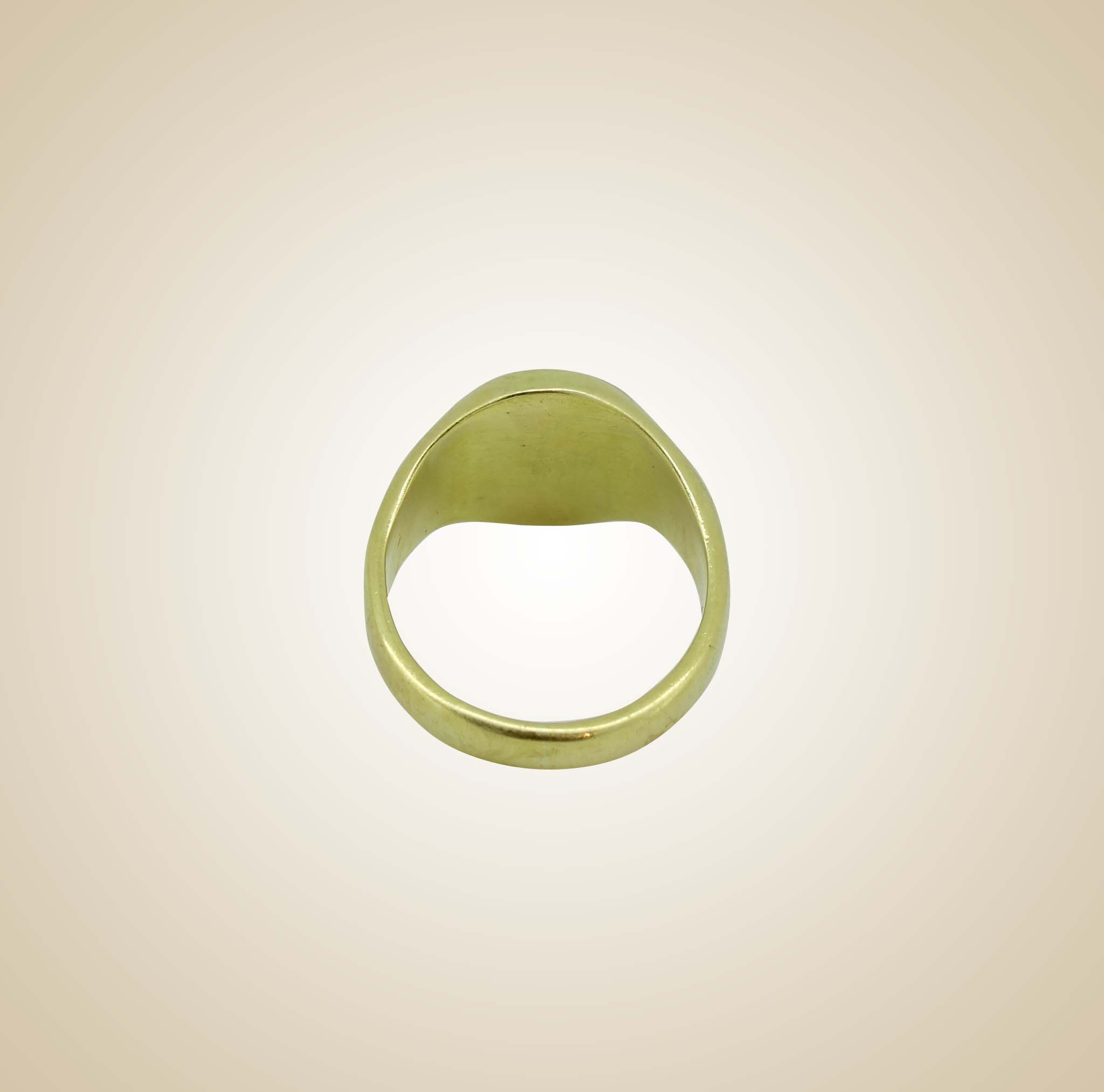 18ct Gold Signet Ring with Sword and Wreath | Victoria & Albert Antiques